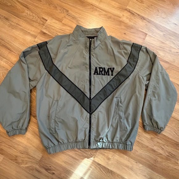 U.S. Army | Jackets & Coats | Us Army Physical Fitness Ipfu Uniform ...